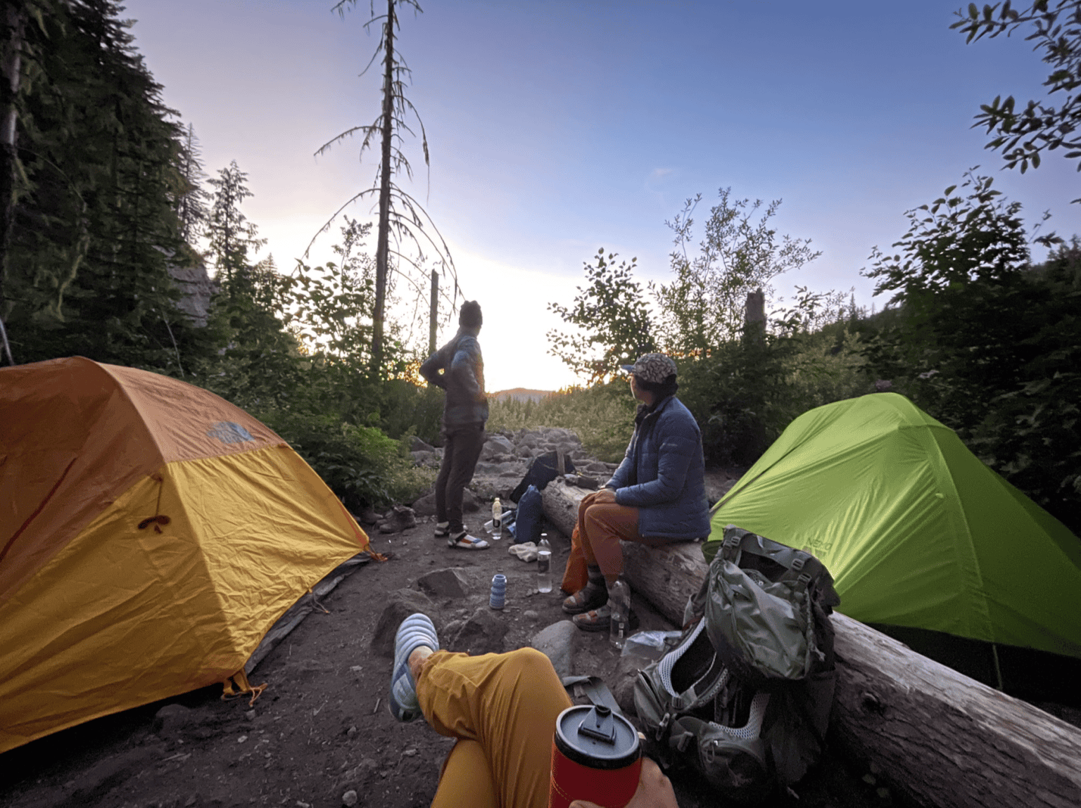 27 Fall Camping Essentials I Never Skip (Tips Included) - Mindful PNW ...
